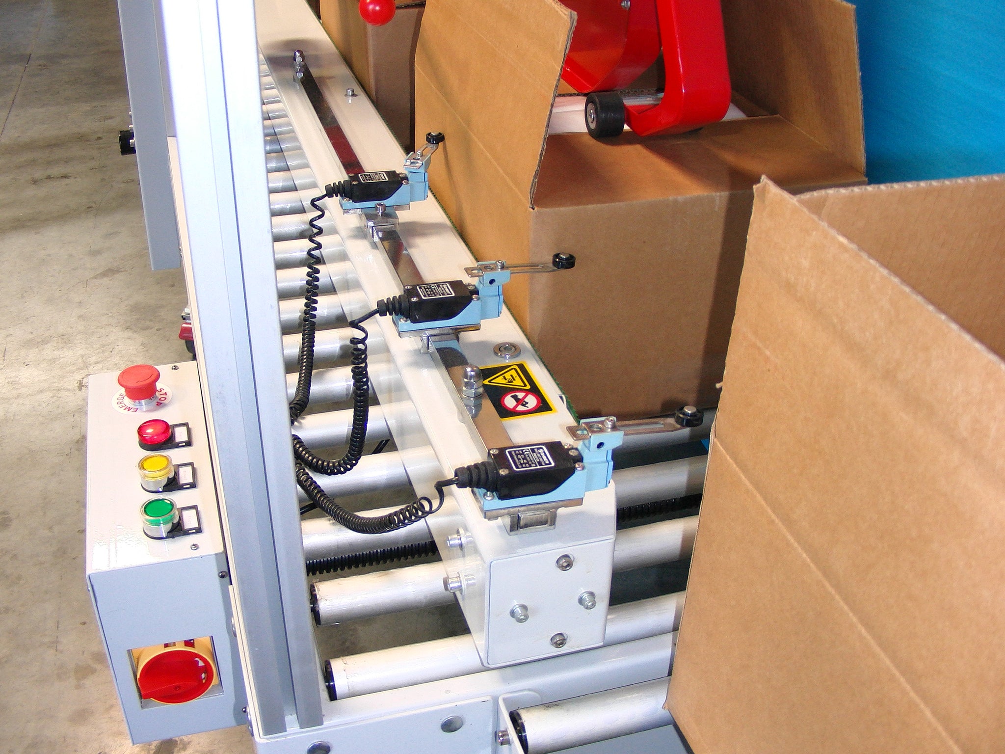 Fully Automatic Carton Box Sealing Machine | Uniform Case Taping Sealer